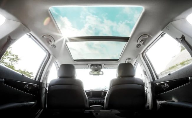 3 Jenis Atap Mobil Terbaik (Sunroof, Moonroof, Panoramic Roof)
